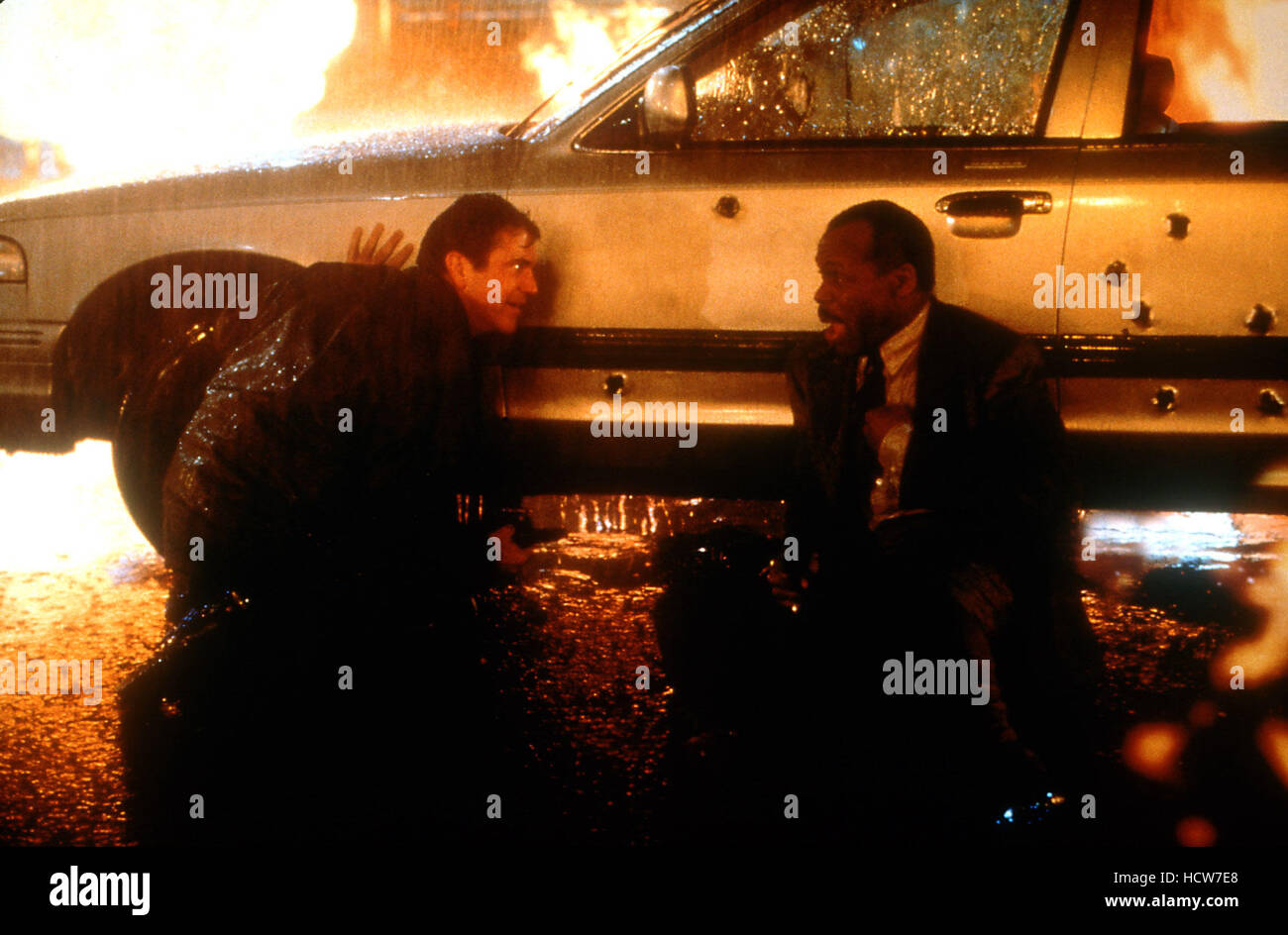 LETHAL WEAPON 4, Mel Gibson, Danny Glover, 1998, fire Stock Photo - Alamy