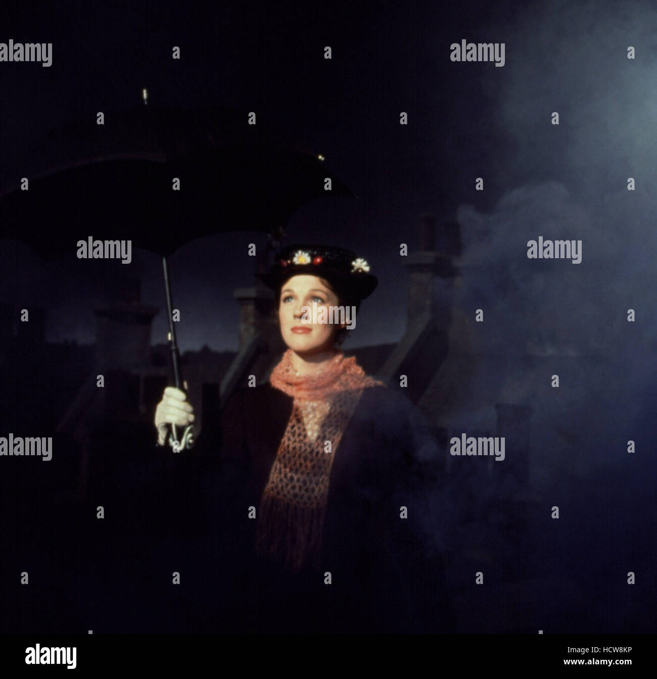 MARY POPPINS, Julie Andrews, 1964 Stock Photo - Alamy