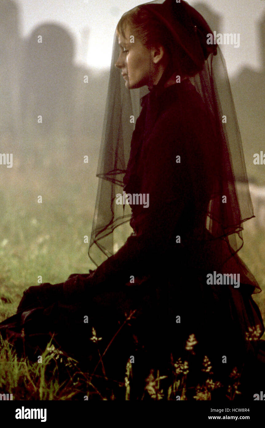 MARY REILLY, Julia Roberts, 1996, mourning Stock Photo - Alamy