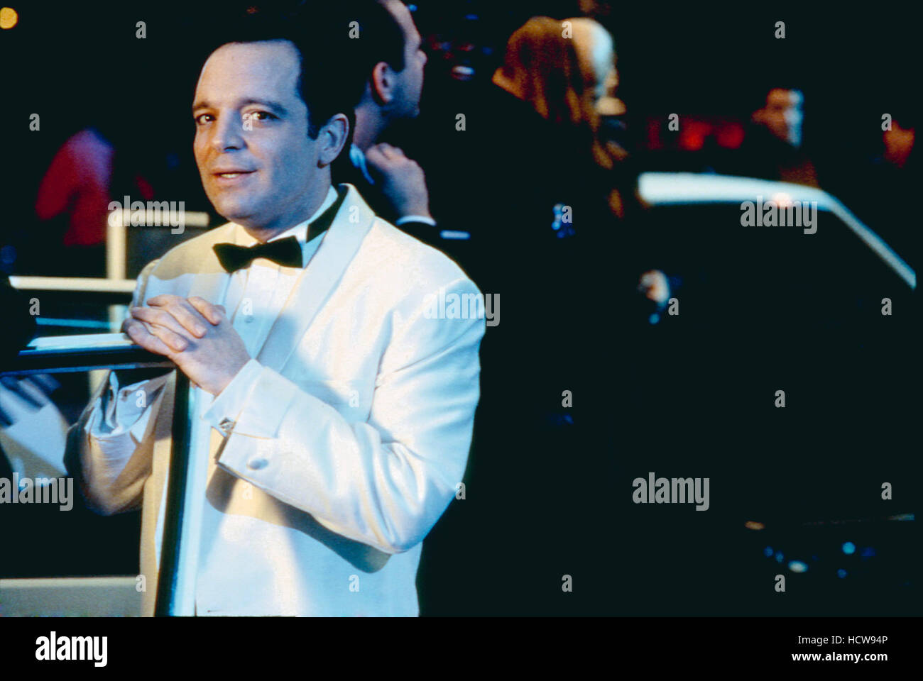 THE MASK, Richard Jeni, 1994, ©New Line Cinema / Everett Collection ...