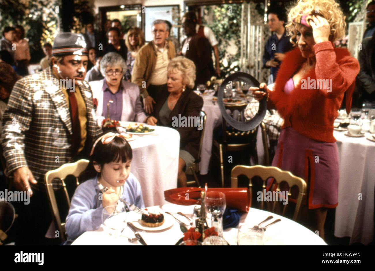 MATILDA, Danny DeVito, Mara Wilson, Rhea Perlman, 1996, (c)TriStar ...