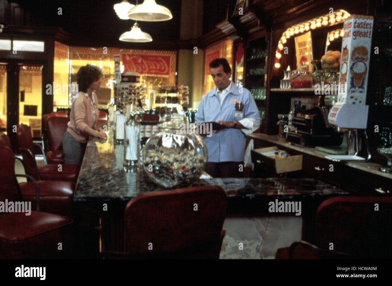 MURPHY'S ROMANCE, Sally Field, James Garner, 1985 Stock Photo - Alamy