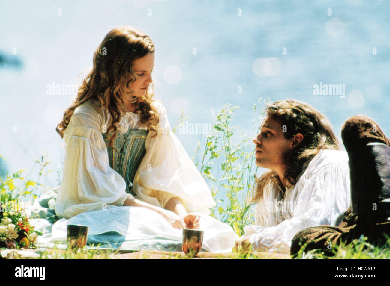MUSKETEER, Mena Suvari, Justin Chambers, 2001 Stock Photo - Alamy