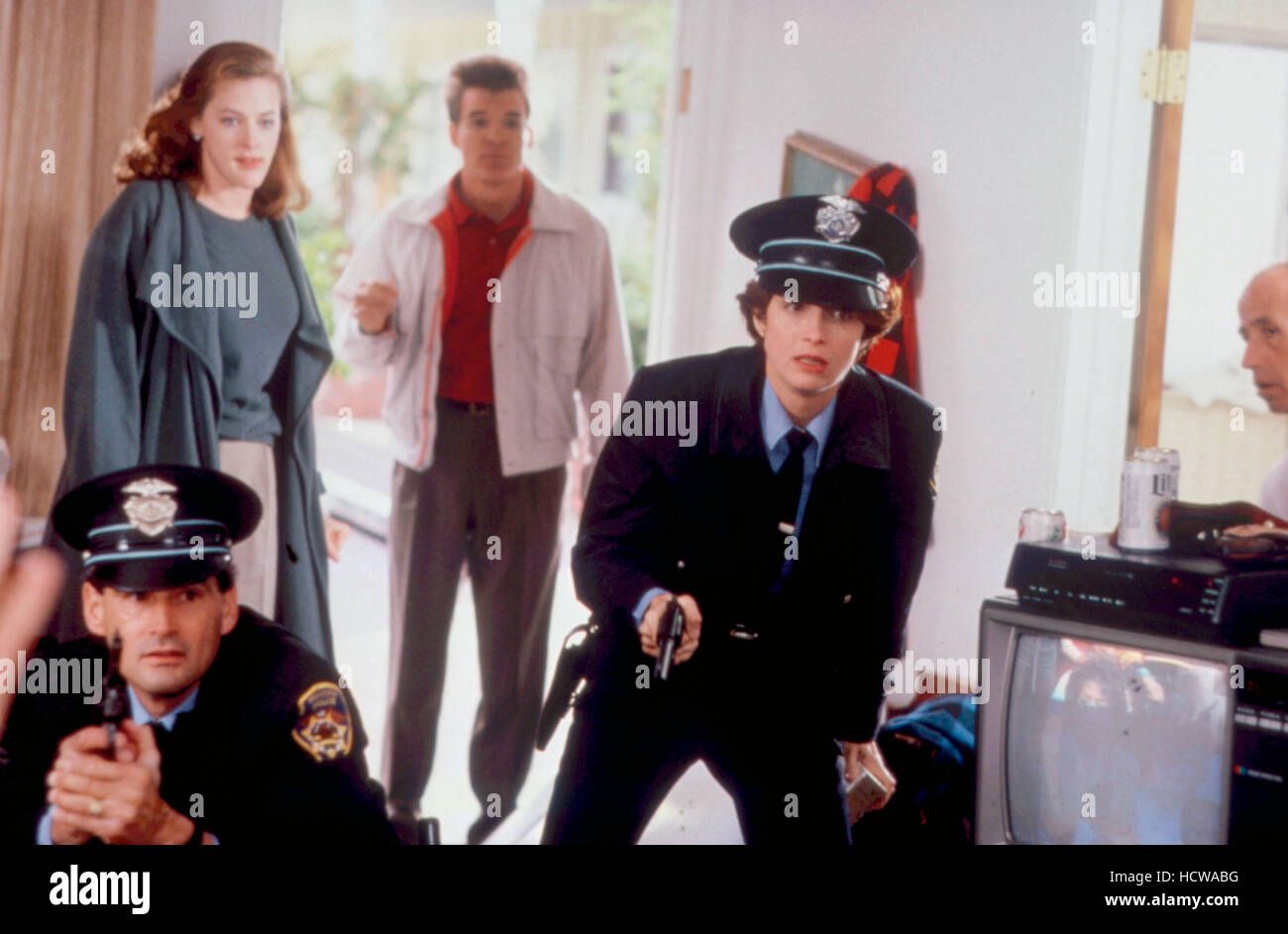 MY BLUE HEAVEN, background: Joan Cusack, Steve Martin, 1990. (c)Warner ...