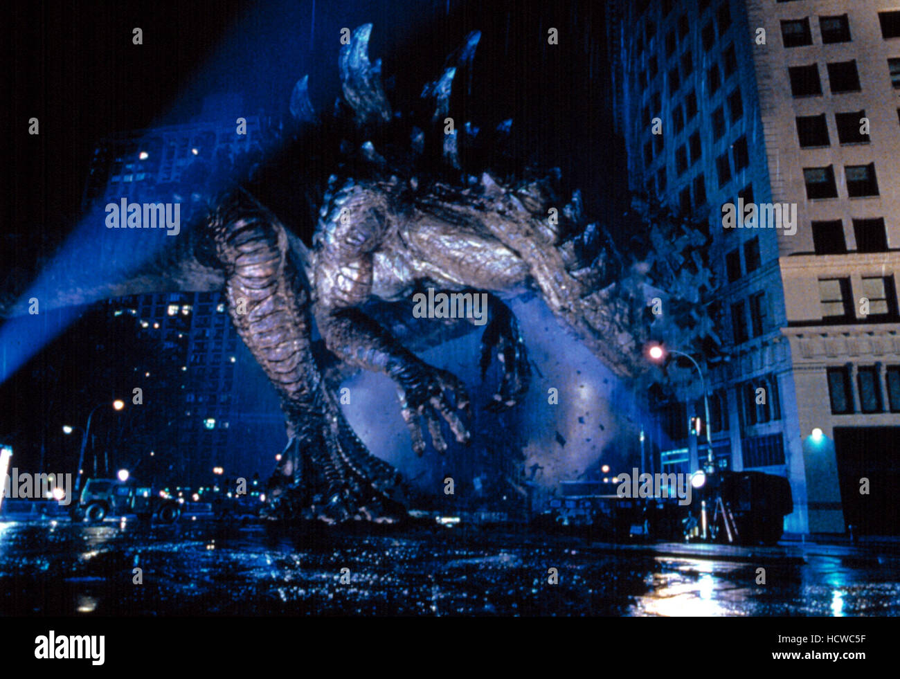 GODZILLA, Godzilla, 1998 Stock Photo - Alamy