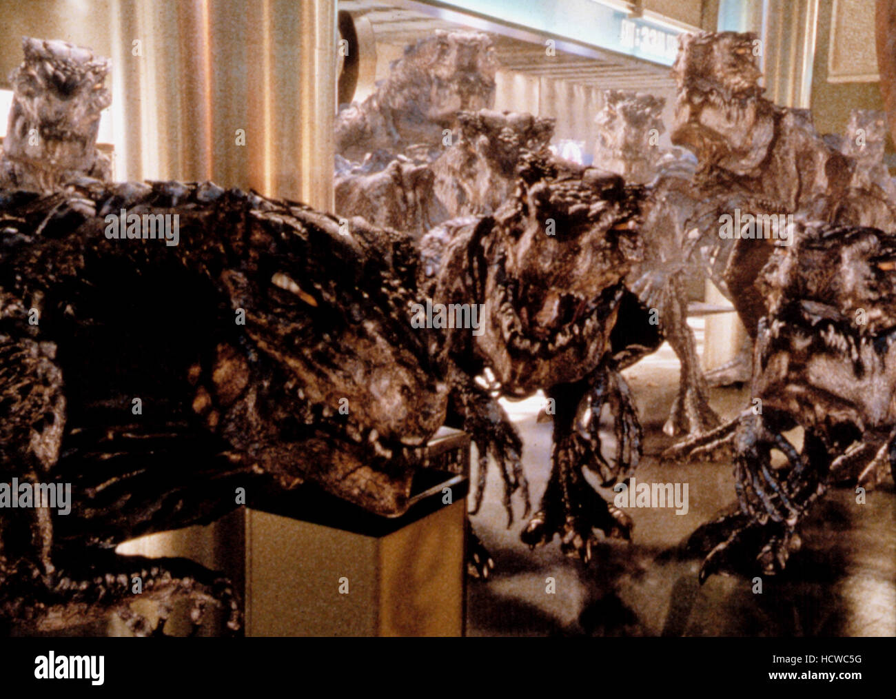 GODZILLA, Godzilla, 1998 Stock Photo - Alamy