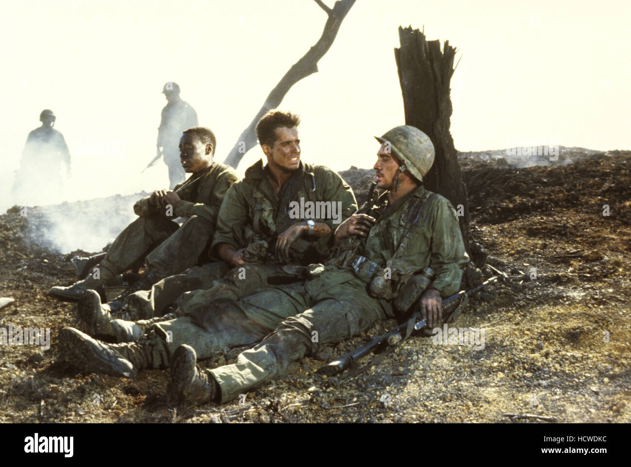 HAMBURGER HILL, Don Cheadle, Tim Quill, Dylan McDermott, 1987 Stock ...