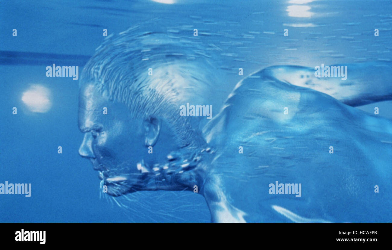 HOLLOW MAN, Kevin Bacon, 2000, invisible man underwater Stock Photo - Alamy