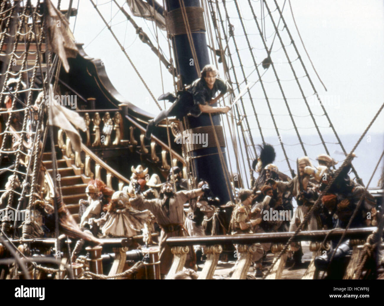 HOOK, Robin Williams (top), 1991. ©TriStar Pictures/courtesy Everett ...