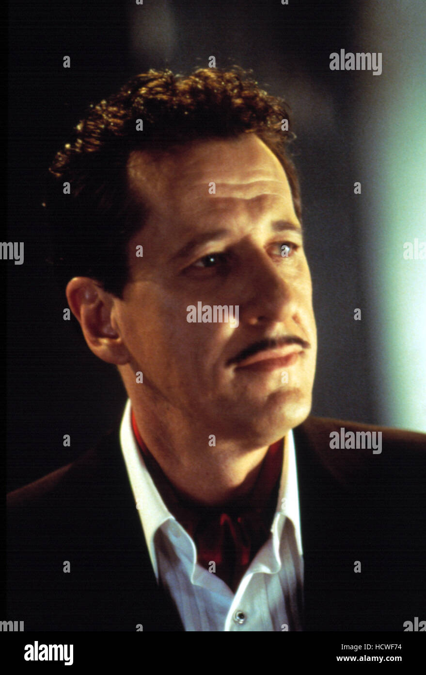HOUSE ON HAUNTED HILL, Geoffrey Rush, 1999 Stock Photo - Alamy