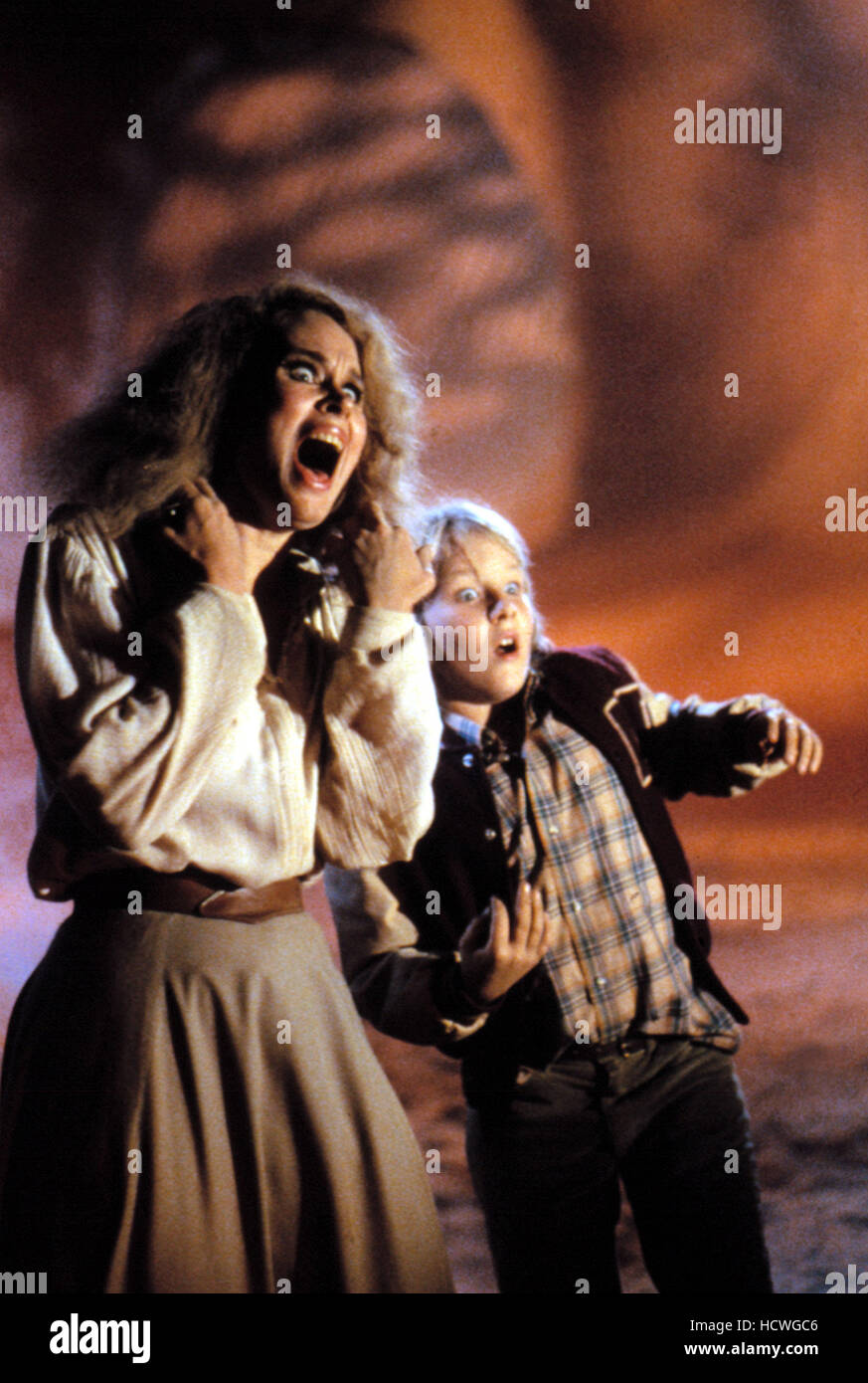 INVADERS FROM MARS, Karen Black, Hunter Carson, 1986 Stock Photo - Alamy