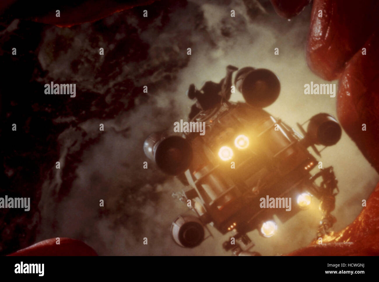 INNERSPACE, 1987. (c)Warner Bros./courtesy Everett Collection Stock ...