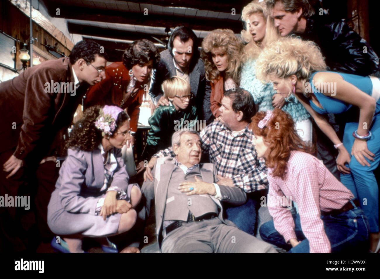 MILLION DOLLAR MYSTERY, Eddie Deezen (standing left), Mona Lyden ...