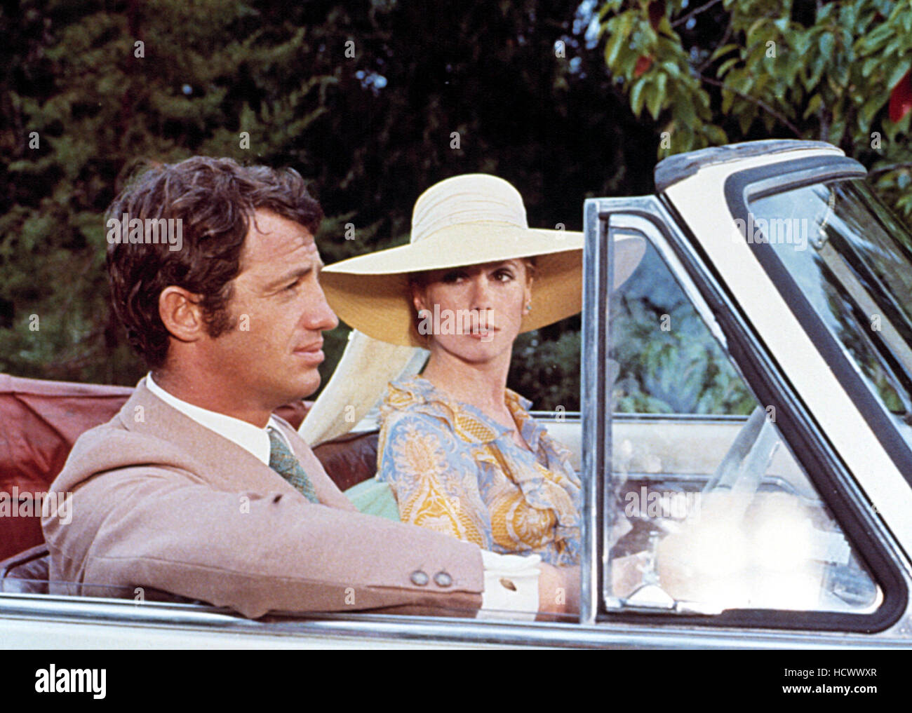 MISSISSIPPI MERMAID, (aka LA SIRENE DU MISSISSIPPI), Jean-Paul Belmondo ...