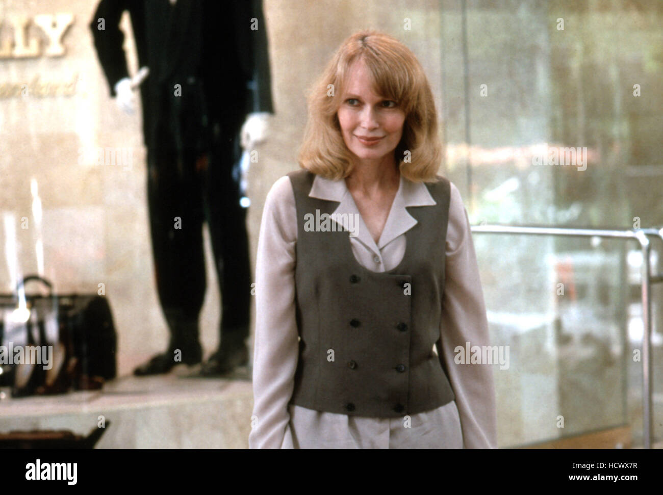 MIAMI RHAPSODY, Mia Farrow, 1995, (c)Buena Vista Pictures/courtesy ...