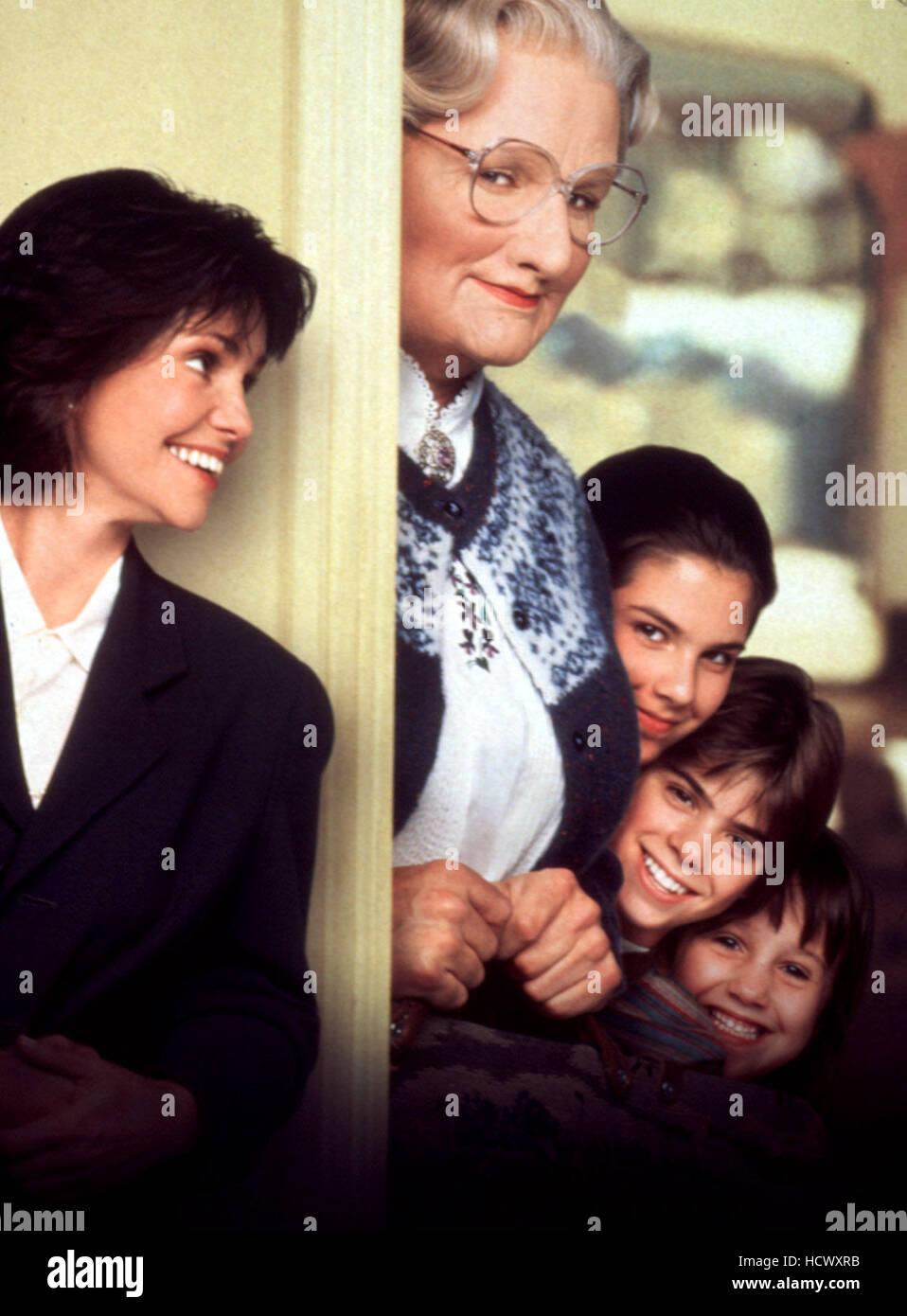 Mrs doubtfire 1993 hi-res stock photography and images - Alamy