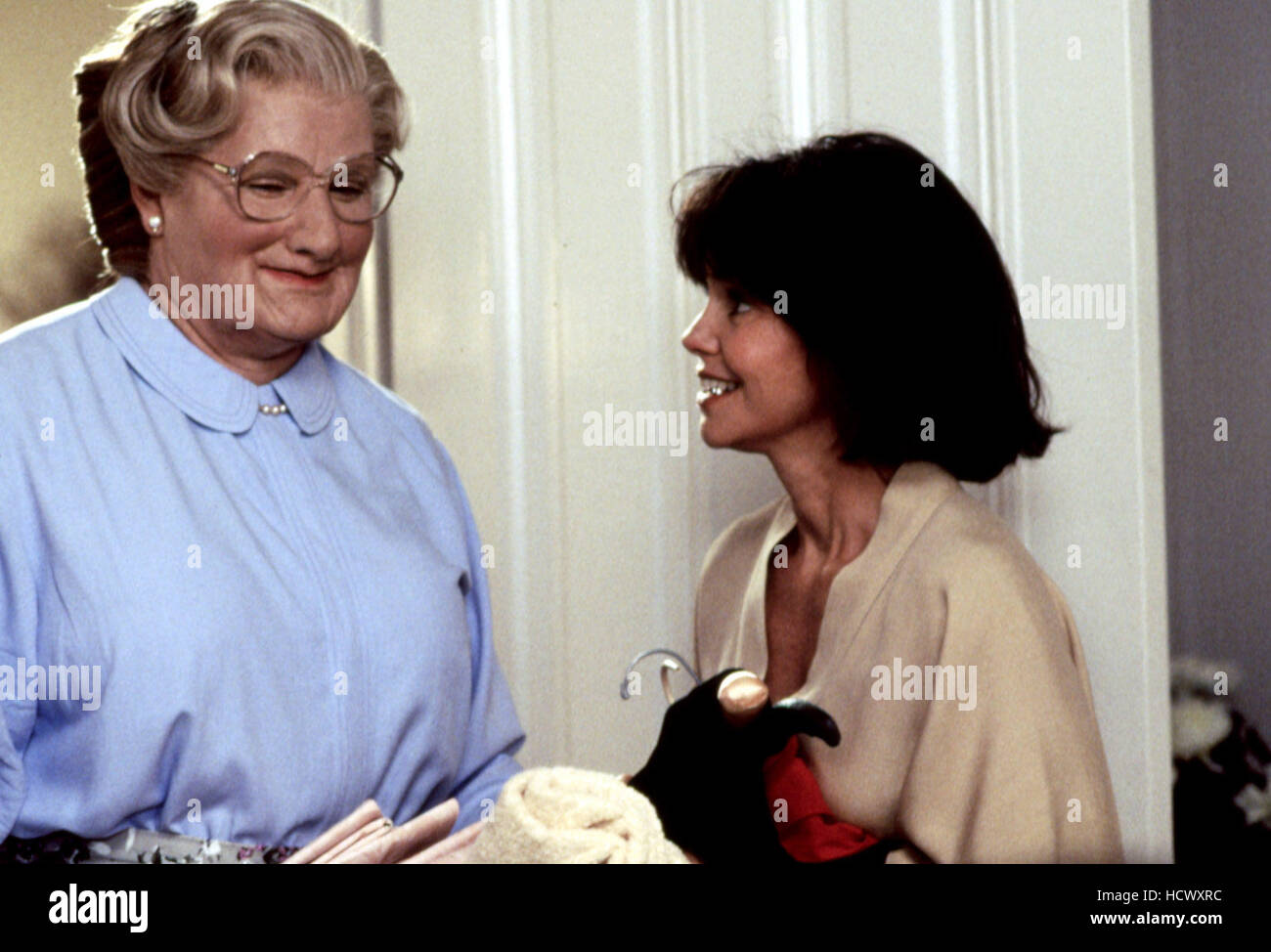 MRS. DOUBTFIRE, Robin Williams, Sally Field, 1993. TM and Copyright ...