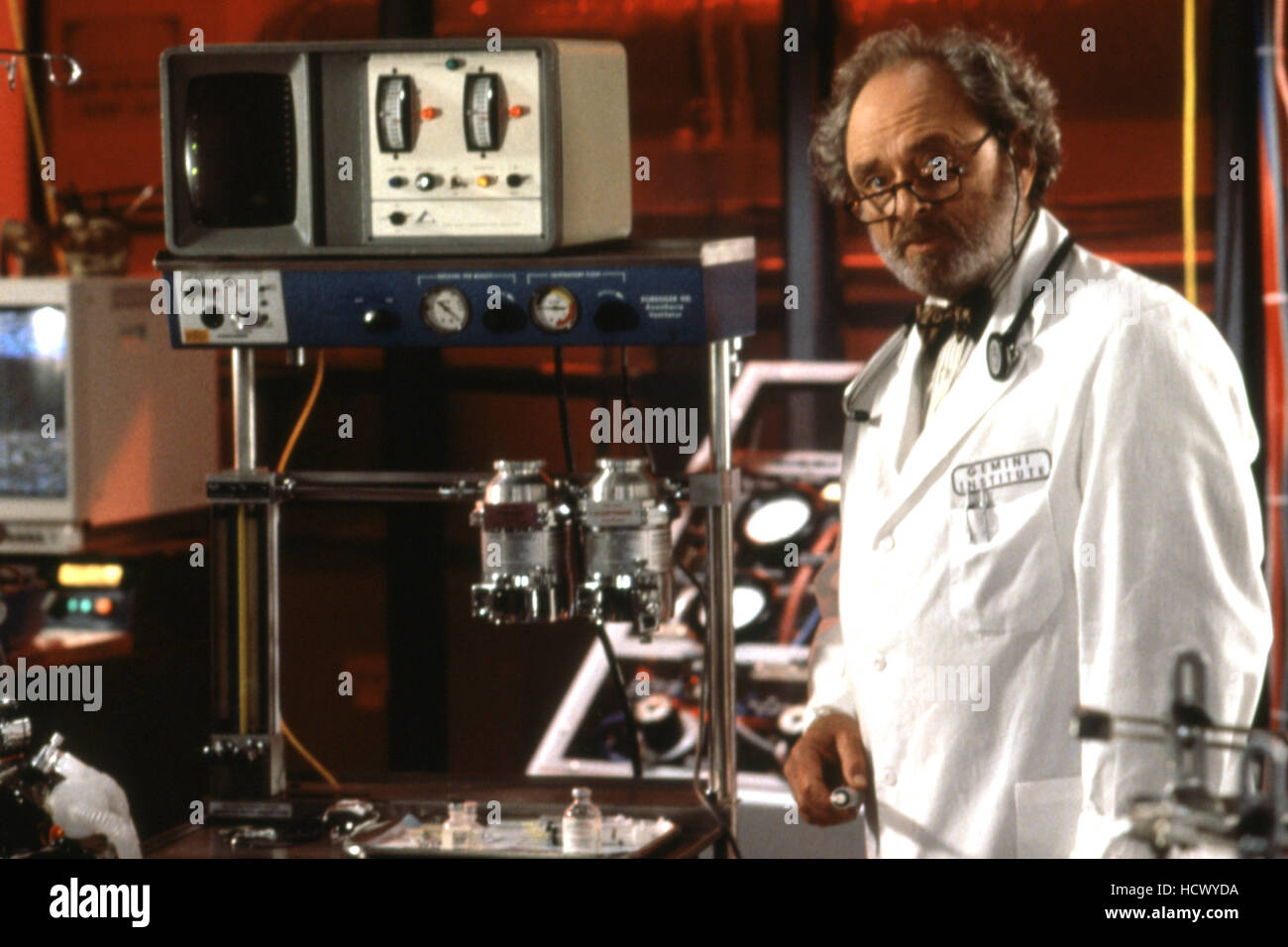 MULTIPLICITY, Harris Yulin, 1996, (c)Columbia Pictures/courtesy Everett ...