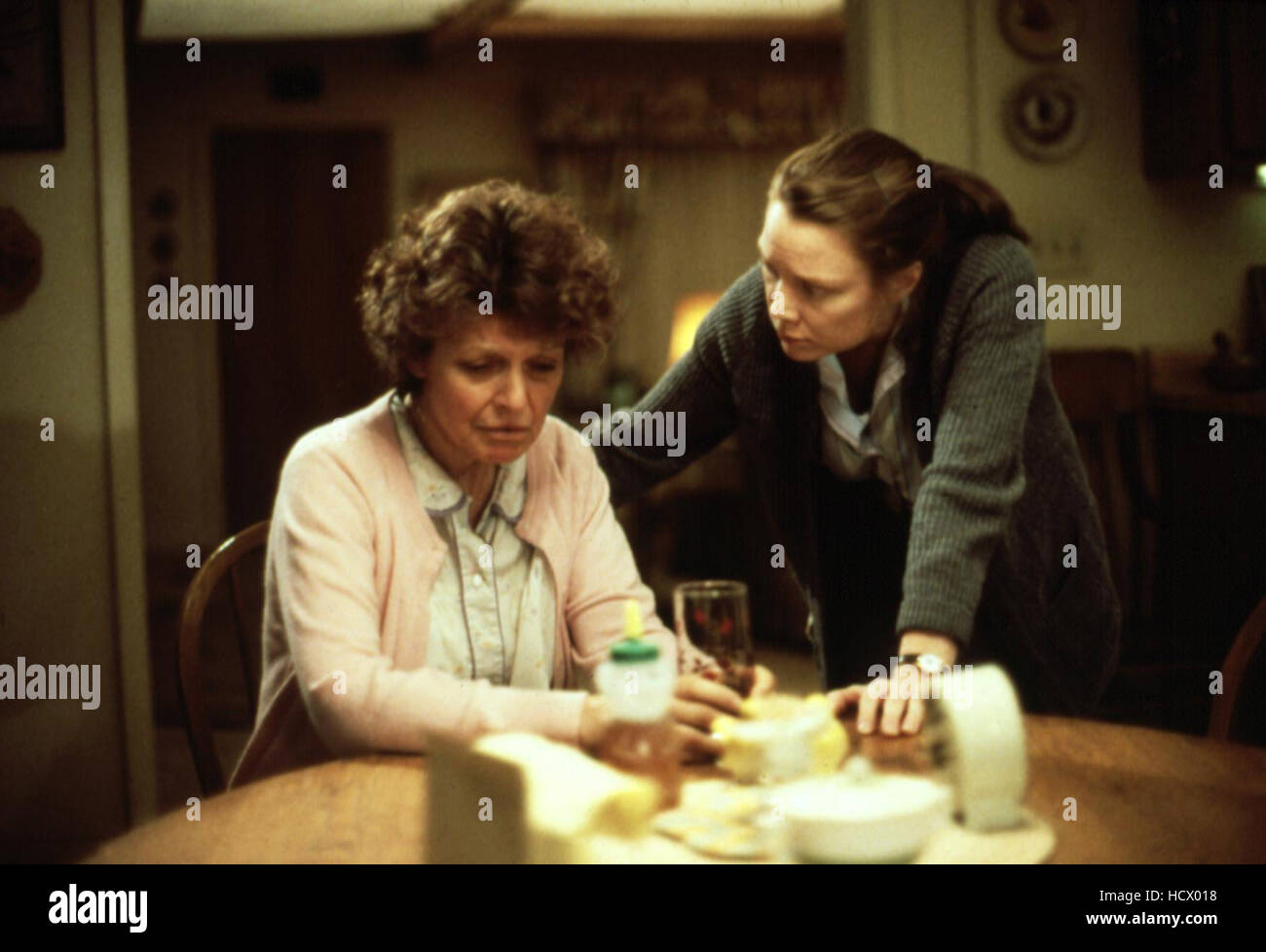 NIGHT MOTHER, Anne Bancroft, Sissy Spacek, 1986, talking to depressed ...