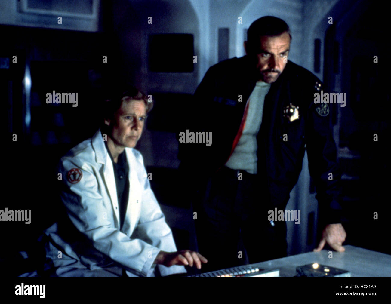 OUTLAND, Frances Sternhagen, Sean Connery, 1981 Stock Photo - Alamy