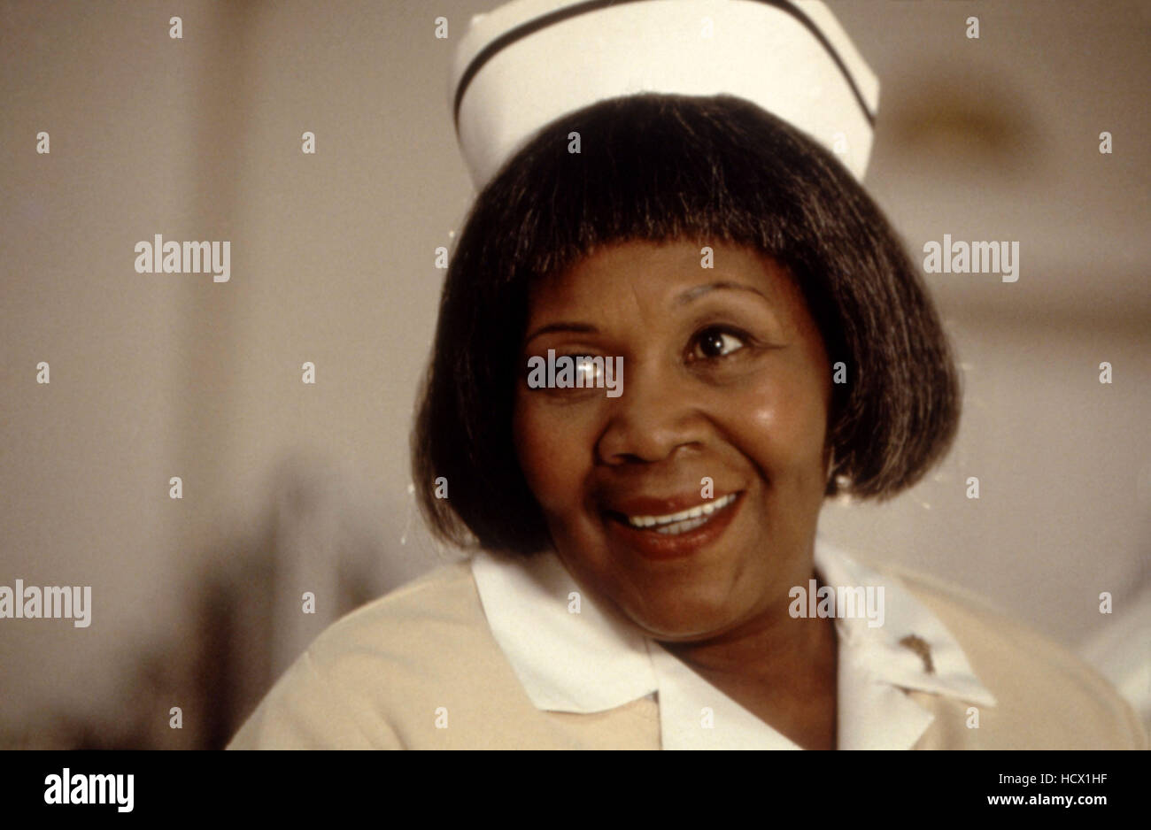 PATCH ADAMS, Irma P. Hall, 1998, (c)MCA Universal/courtesy Everett ...