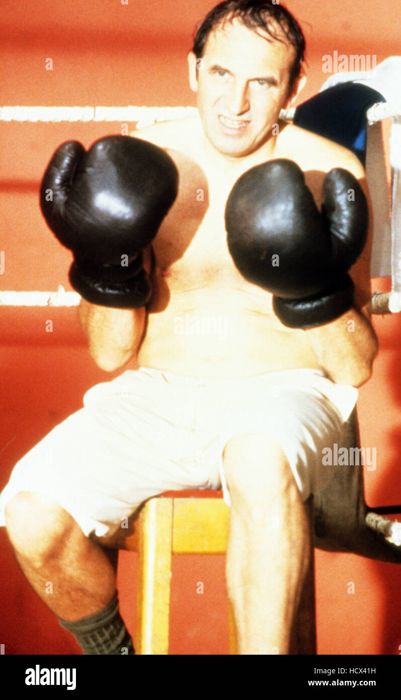 Leonard rossiter rising damp hi-res stock photography and images - Alamy