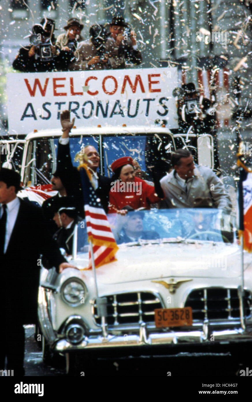 THE RIGHT STUFF, Ed Harris, Kathy Walker, Donald Moffat, 1983. (c ...