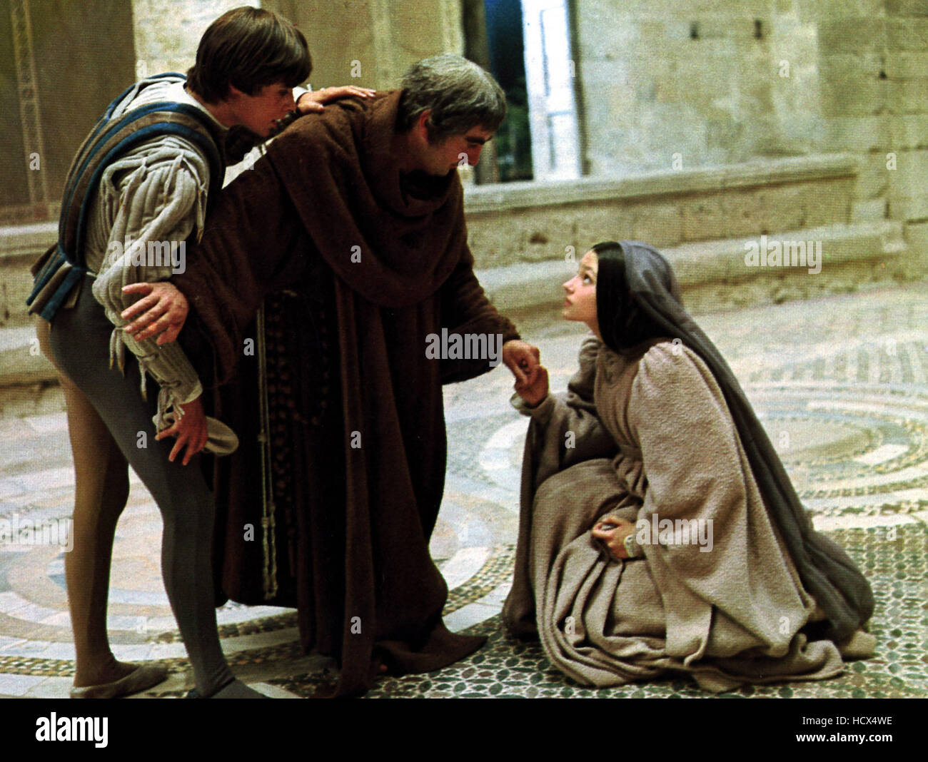 ROMEO AND JULIET, Leonard Whiting, Milo O'Shea, Olivia Hussey, 1968 ...