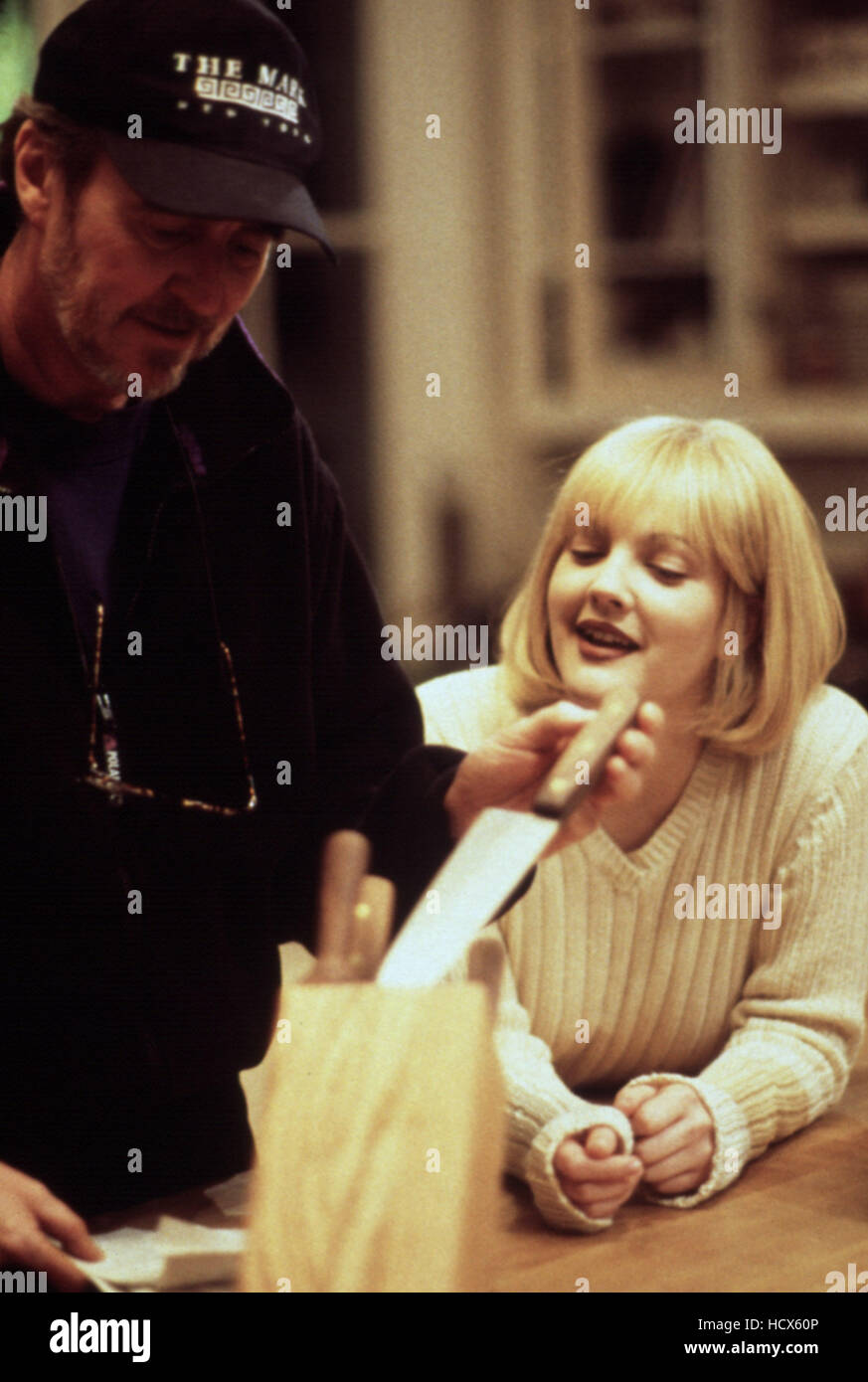 SCREAM, Wes Craven, Drew Barrymore, 1996 Stock Photo - Alamy