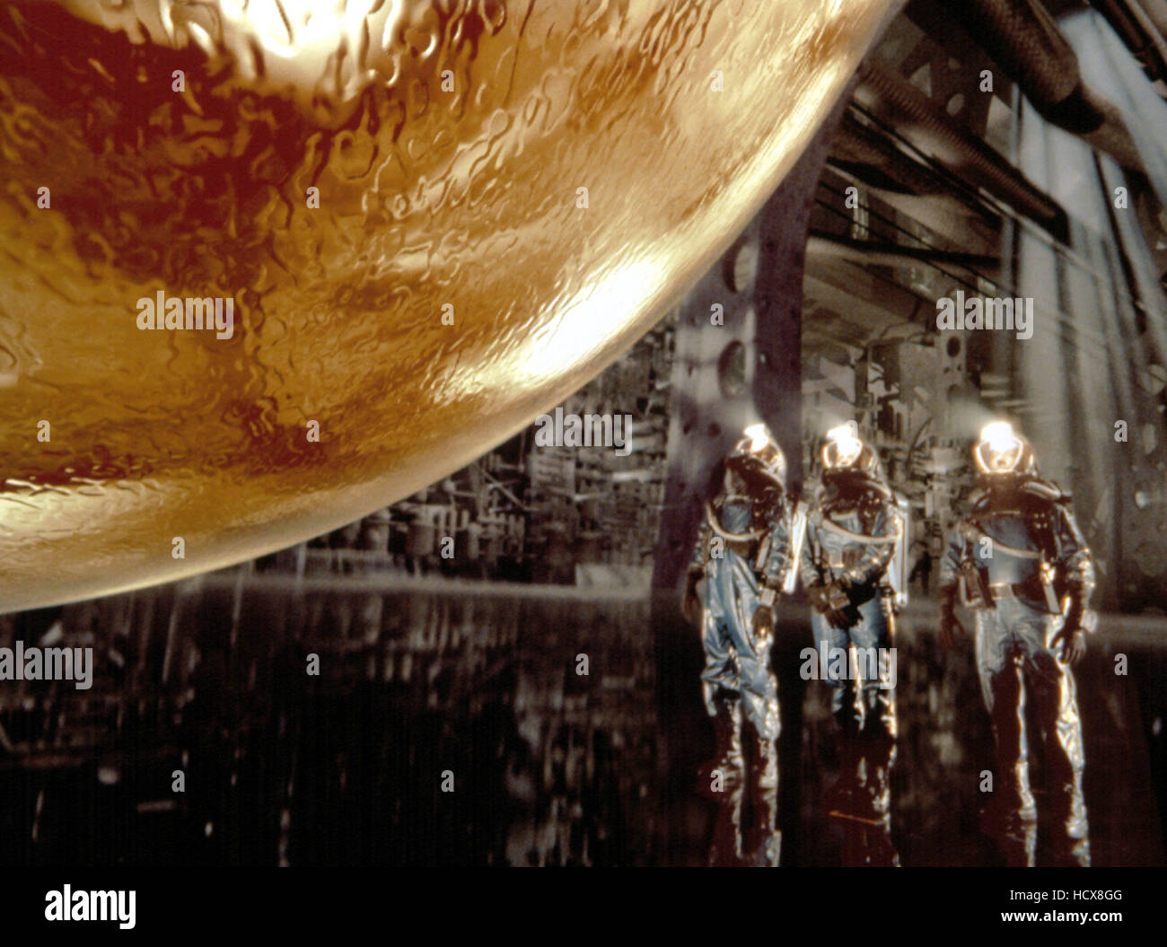 SPHERE, Samuel L. Jackson, Sharon Stone, Dustin Hoffman, 1998 Stock ...
