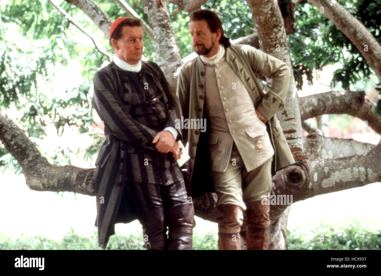 THE MISSION, Ray McAnally, Robert De Niro, 1986. ©Warner Bros./courtesy ...