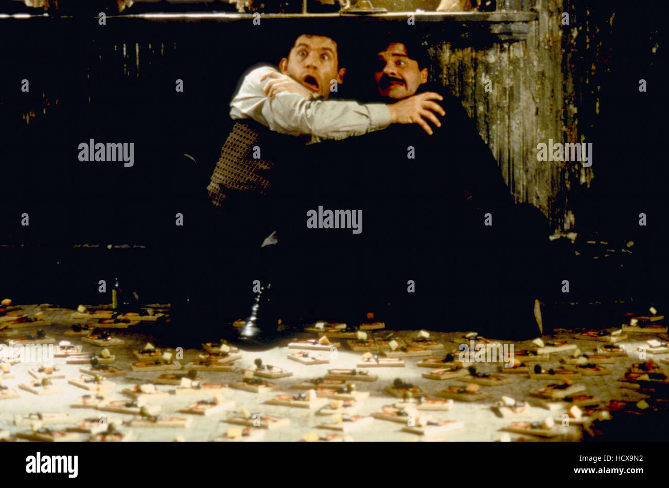 MOUSEHUNT, Lee Evans, Nathan Lane, 1997. ©DreamWorks/Courtesy Everett ...