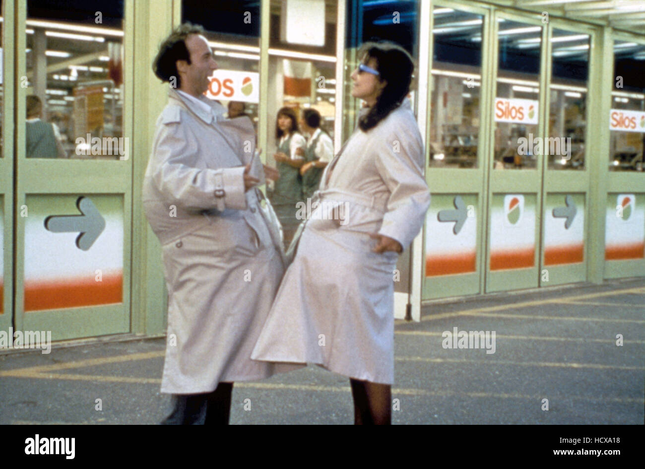 THE MONSTER, aka (Mostro, Il), Roberto Benigni and Nicoletta Braschi ...