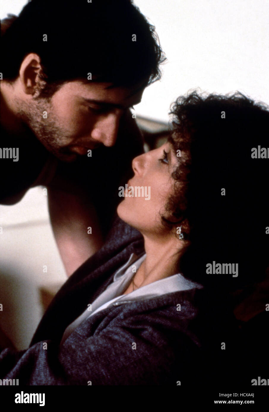 MOONSTRUCK, Cher, Nicolas Cage, 1987 Stock Photo - Alamy