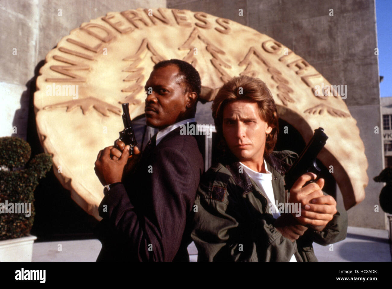 NATIONAL LAMPOON'S LOADED WEAPON 1, Samuel L. Jackson, Emilio Estevez ...