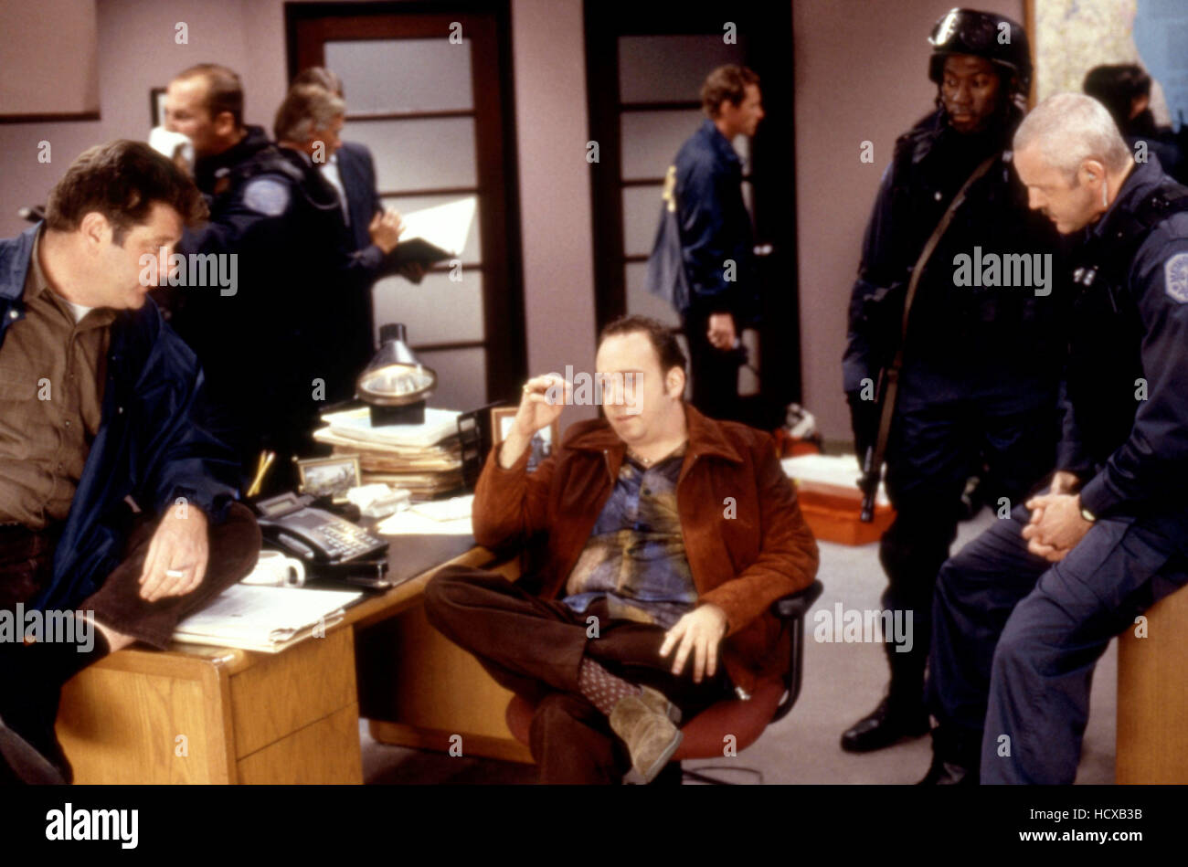THE NEGOTIATOR, Paul Giamatti (center), David Morse (r) 1998, (c)Warner ...