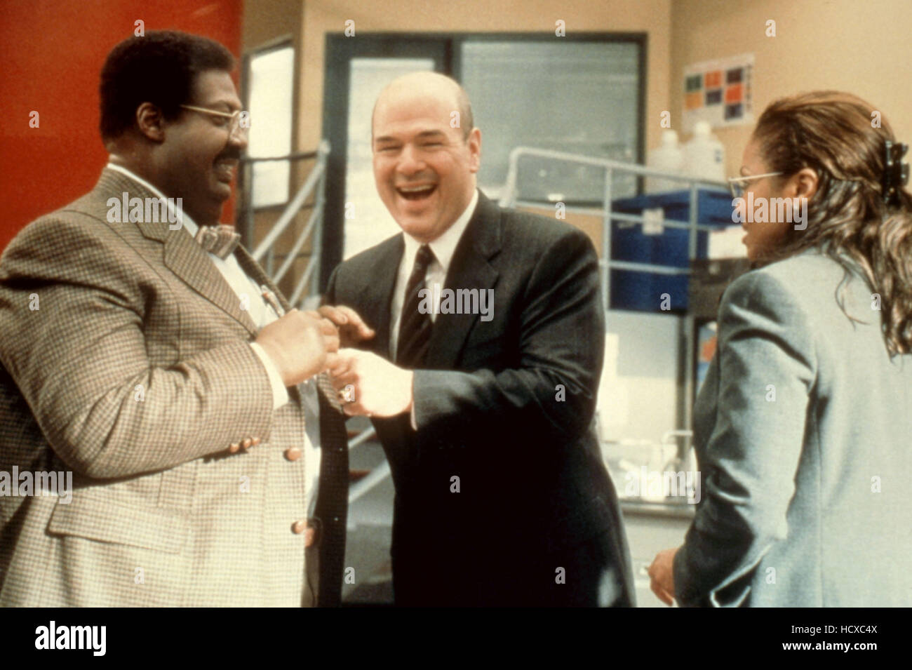 NUTTY PROFESSOR II: THE KLUMPS, Eddie Murphy, Larry Miller, Janet ...