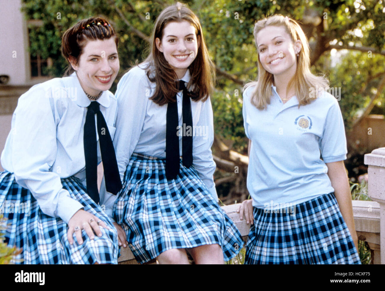 THE PRINCESS DIARIES, Heather Matarazzo, Anne Hathaway, Mandy Moore ...