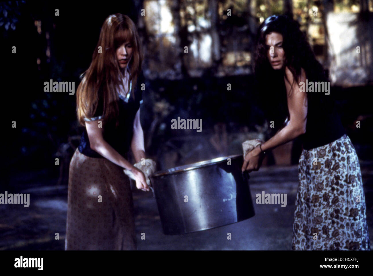PRACTICAL MAGIC, Nicole Kidman, Sandra Bullock, 1998 Stock Photo - Alamy