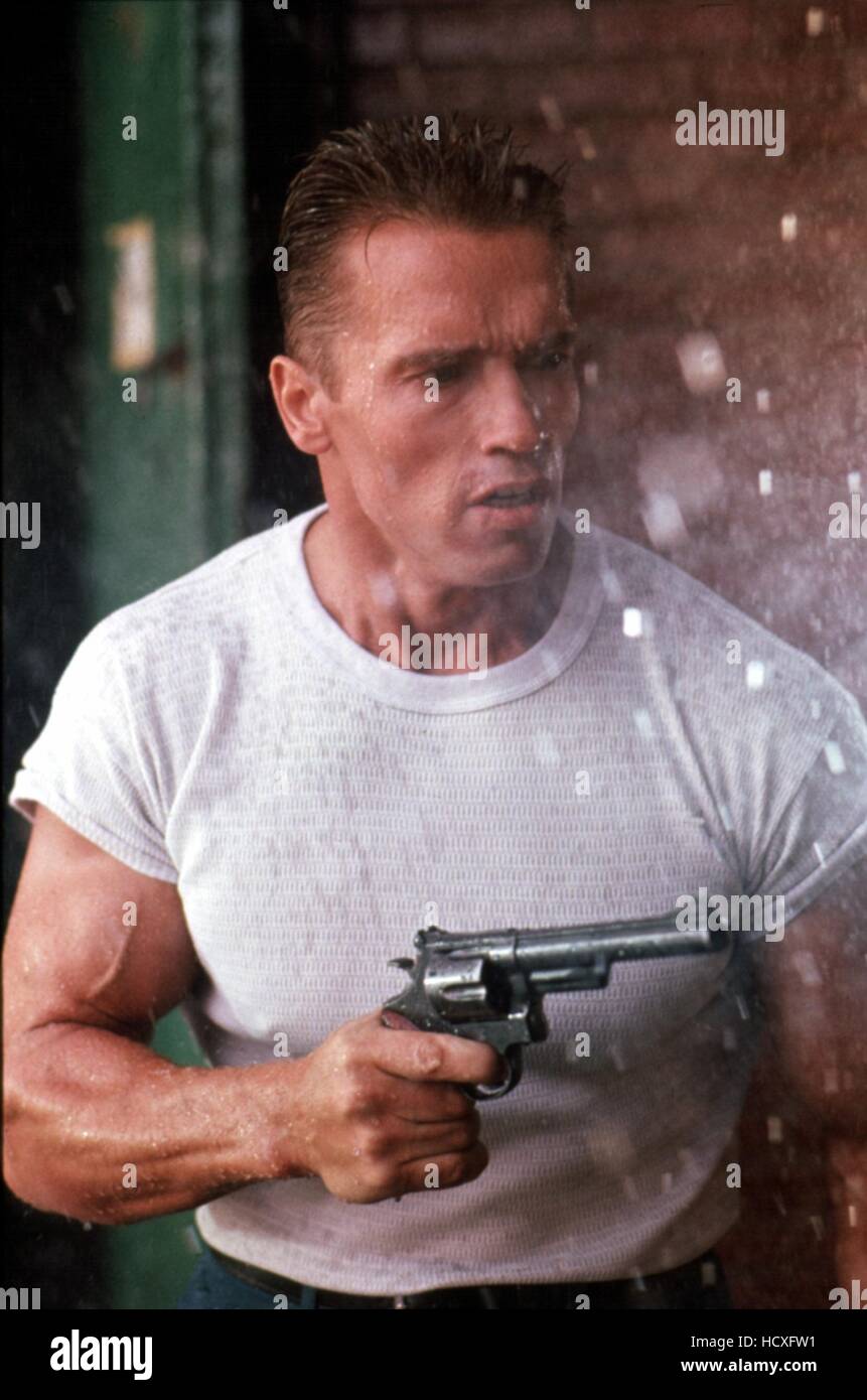 RED HEAT, Arnold Schwarzenegger, 1988 Stock Photo - Alamy