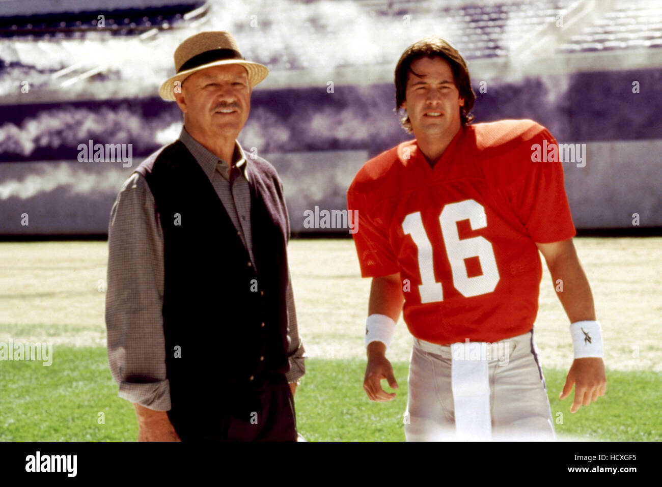THE REPLACEMENTS, Gene Hackman, Keanu Reeves, 2000 Stock Photo - Alamy