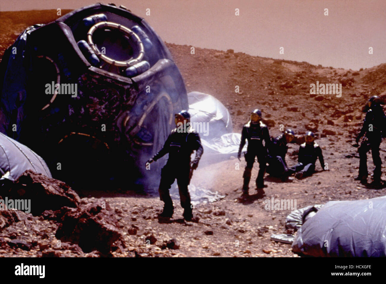 RED PLANET, Tom Sizemore, Simon Baker, Benjamin Bratt, Terence Stamp, Val Kilmer, 2000 Stock ...