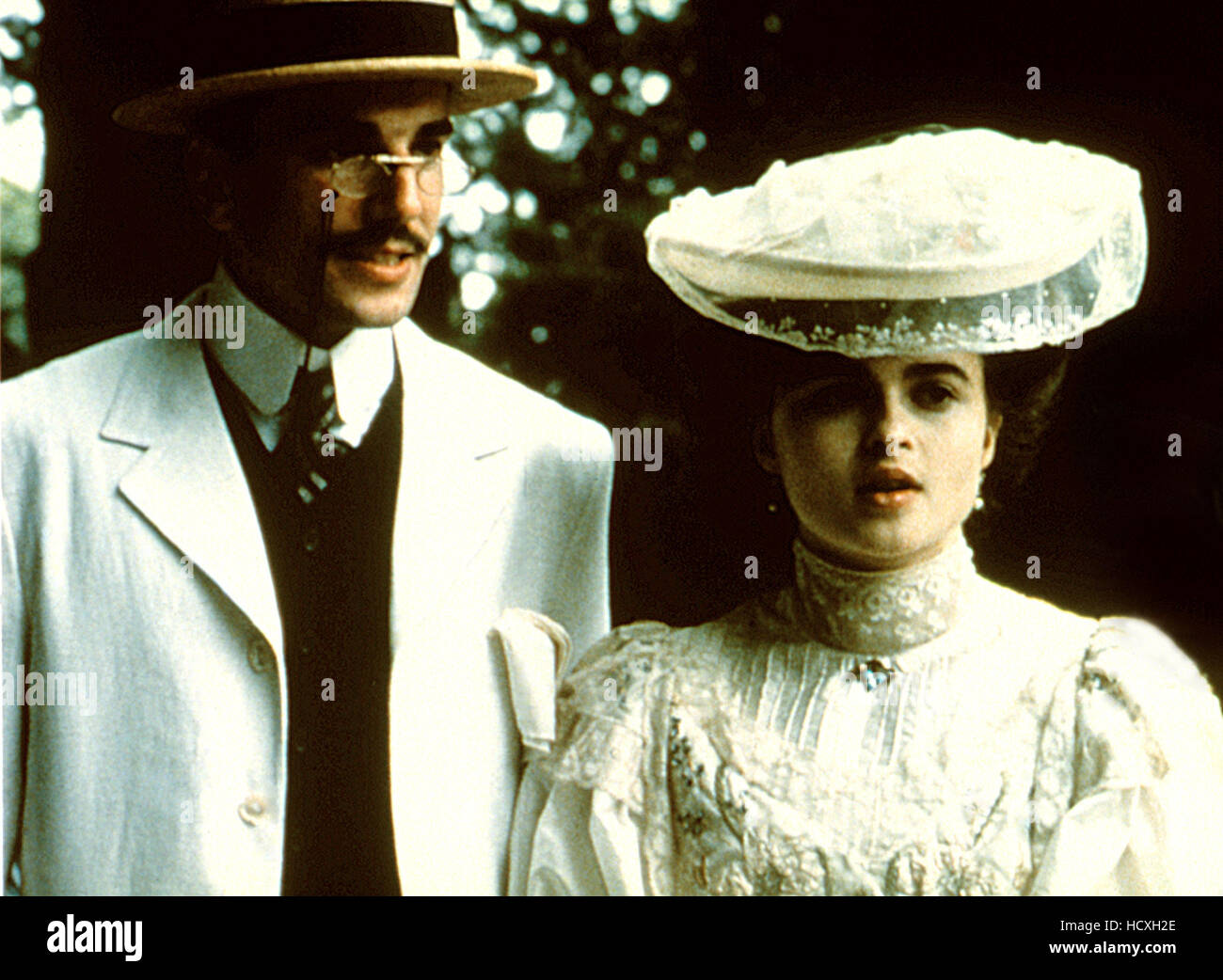 A ROOM WITH A VIEW, Daniel Day-Lewis, Helena Bonham Carter, 1985. (c ...