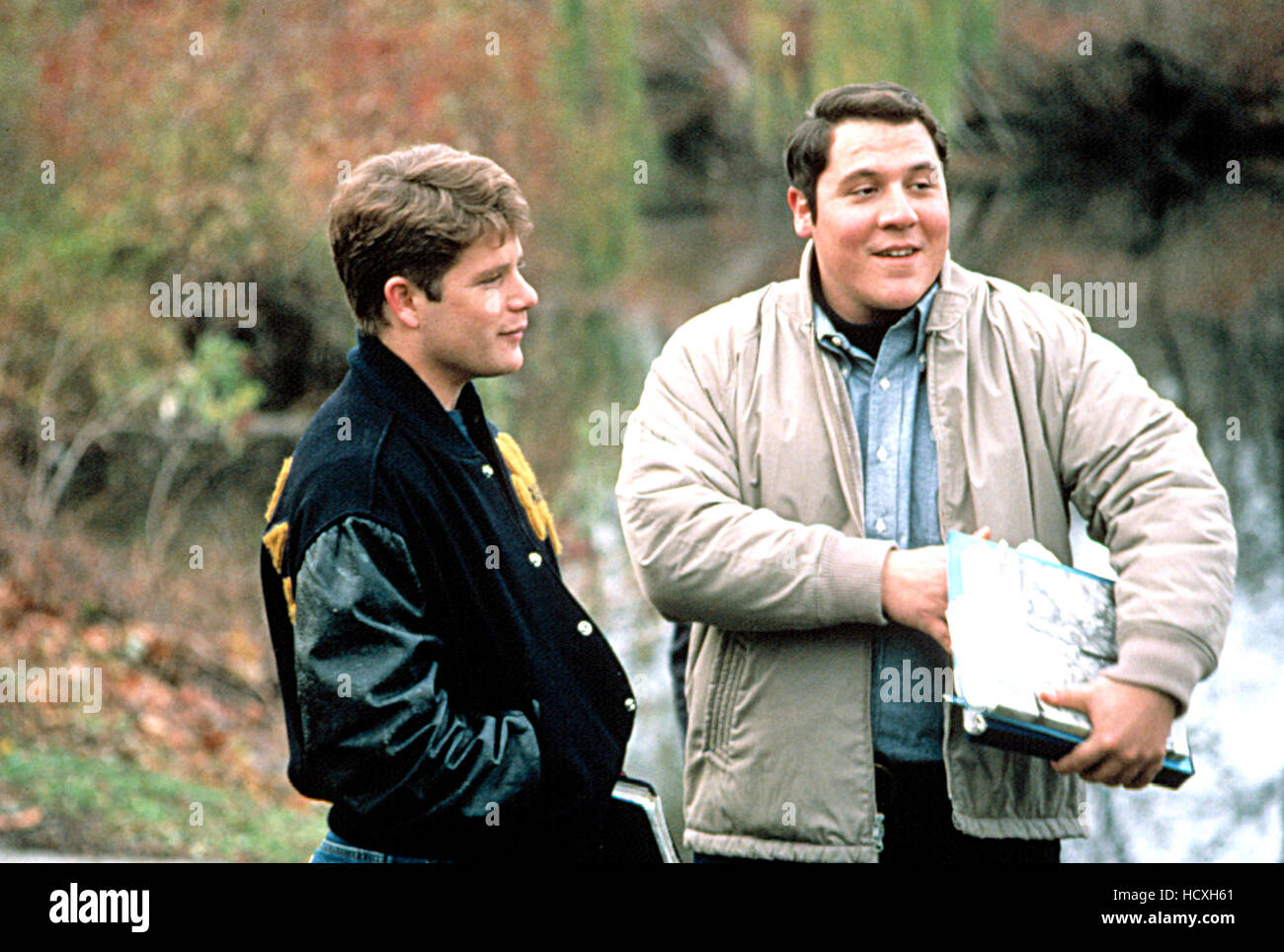 Sean astin jon favreau rudy hi-res stock photography and images - Alamy