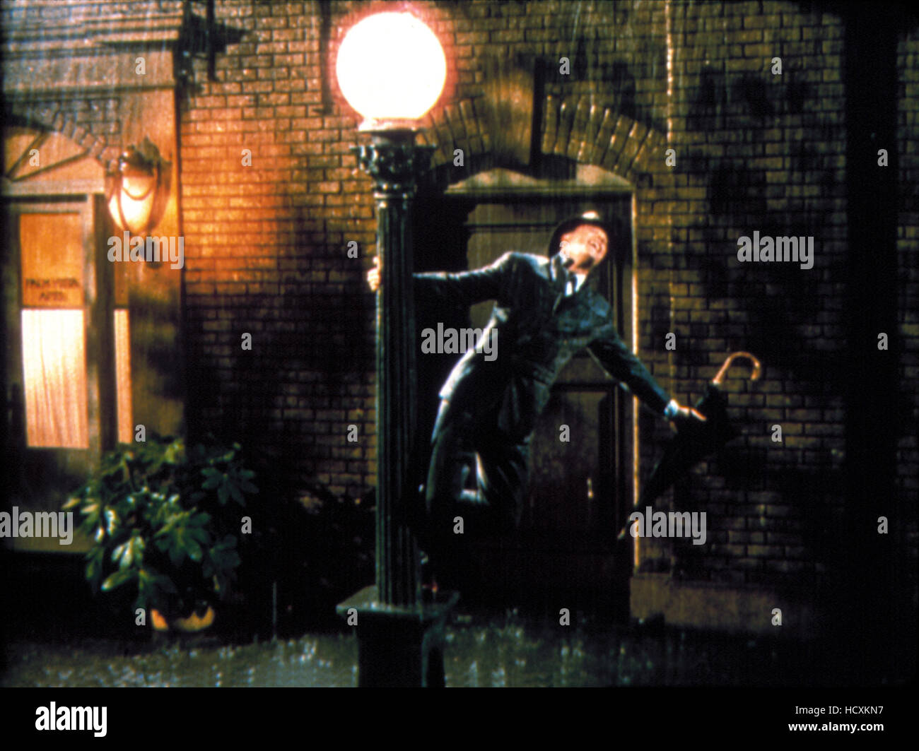 SINGIN' IN THE RAIN, Gene Kelly, 1952 Stock Photo - Alamy