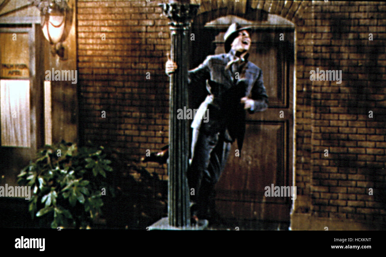 SINGIN' IN THE RAIN, Gene Kelly, 1952 Stock Photo - Alamy