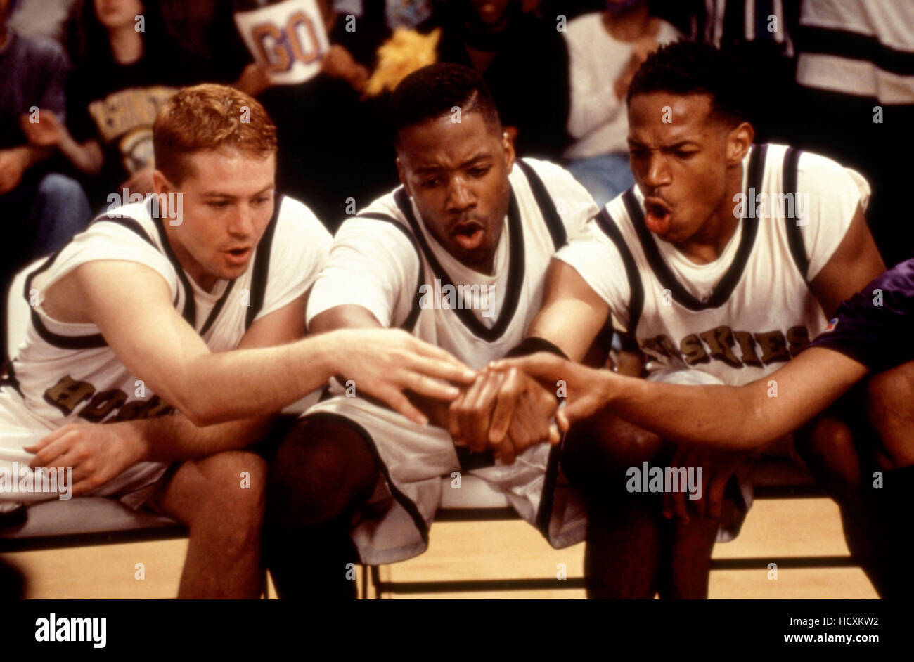 THE SIXTH MAN, Kadeem Hardison (c.), Marlon Wayans (r.), 1997. ©Buena ...