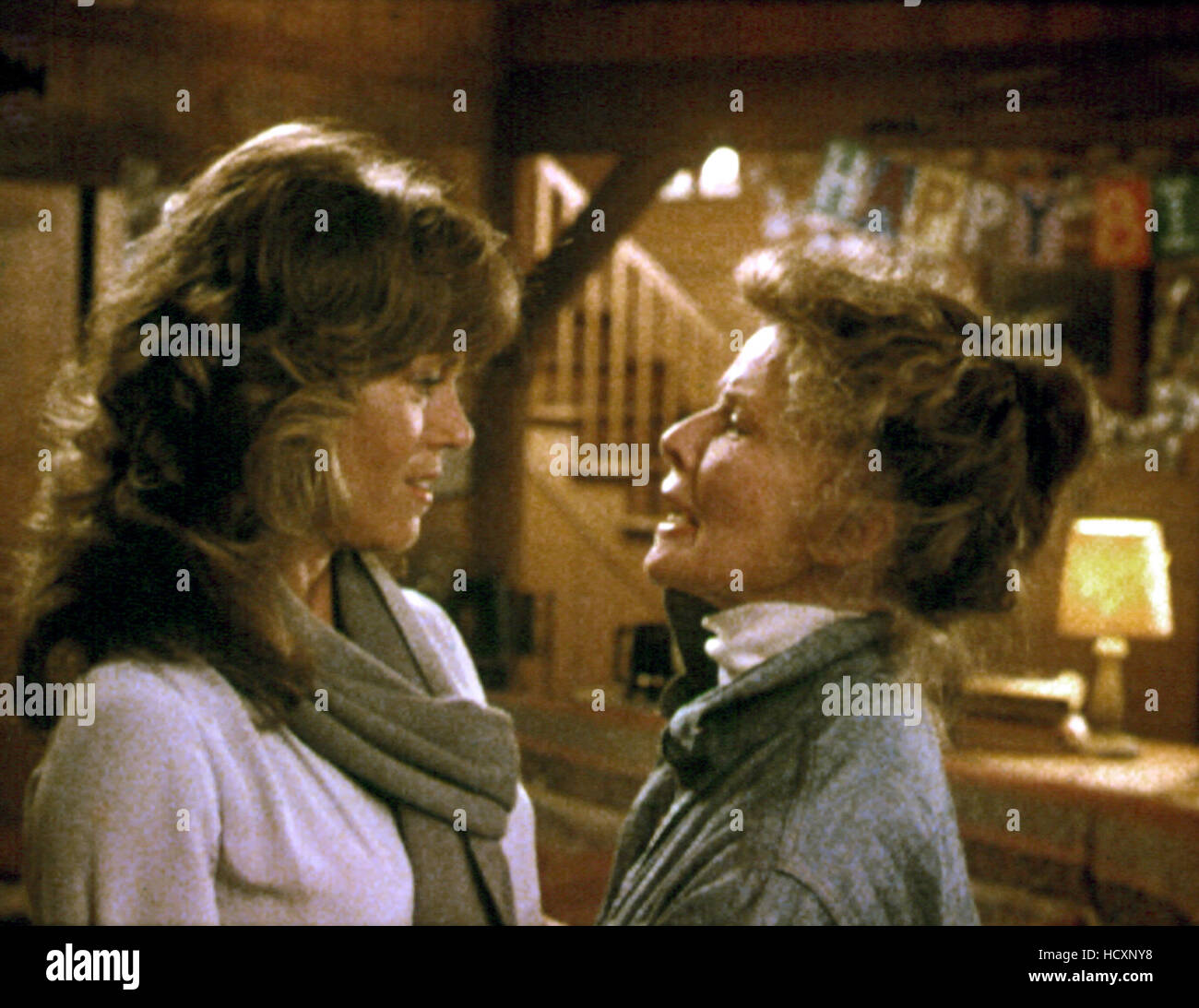 ON GOLDEN POND, Katharine Hepburn, Jane Fonda, 1981 Stock Photo - Alamy