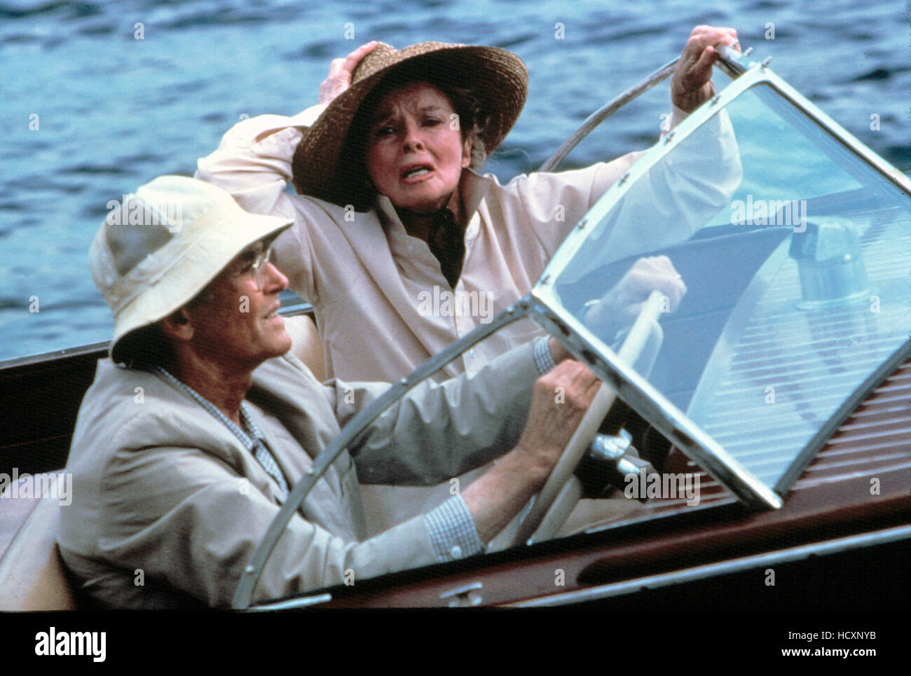 ON GOLDEN POND, Katharine Hepburn, Henry Fonda, 1981 Stock Photo - Alamy