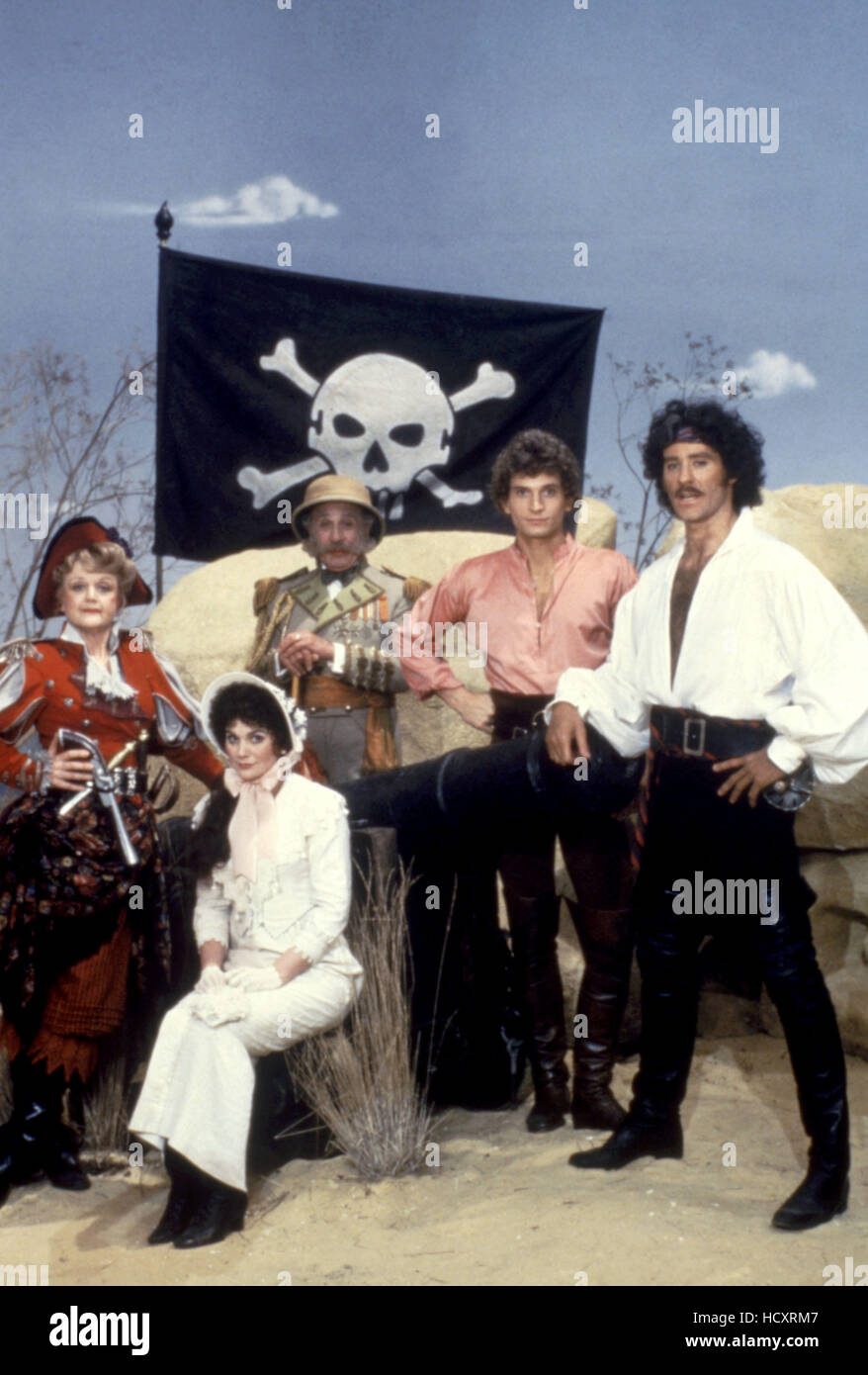 THE PIRATES OF PENZANCE, Angela Lansbury, Linda Ronstadt, George Rose ...